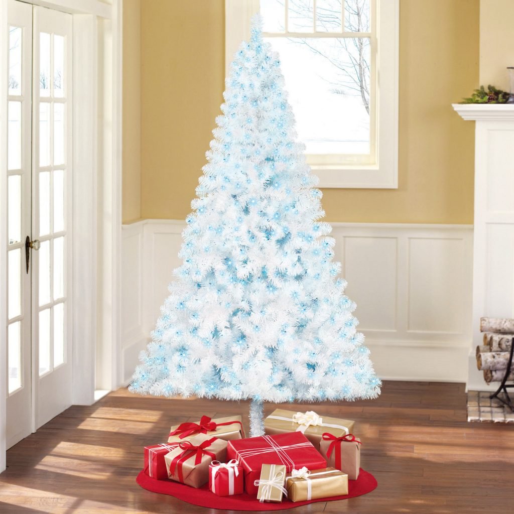 20 Stunning Blue Christmas Tree Ideas for a Unique Holiday Décor